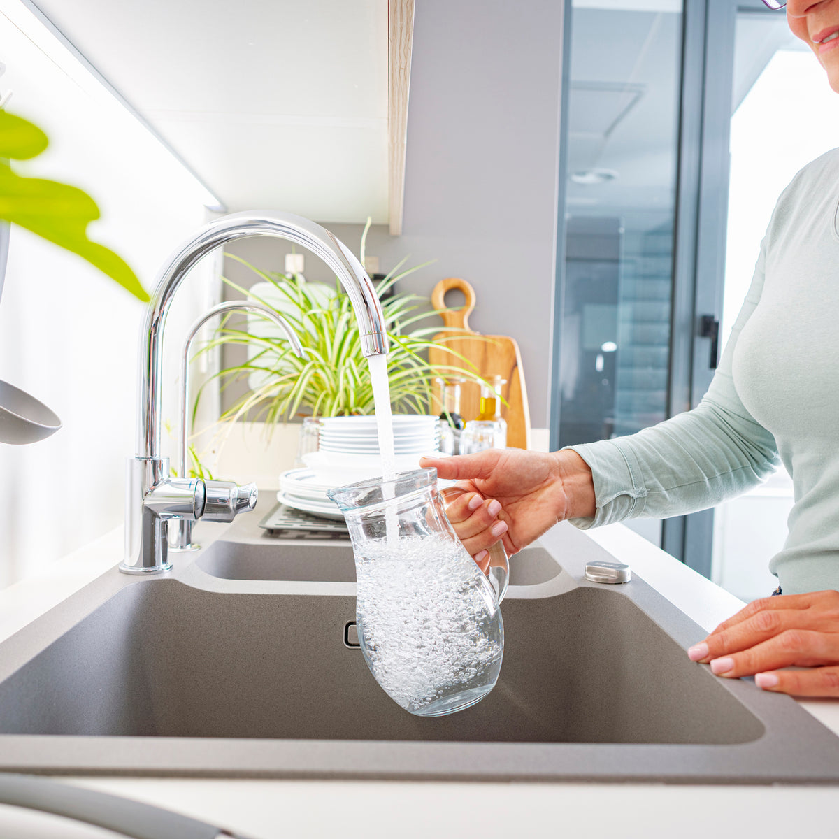 What is Filtered Water? Ultimate Guide to Filtering Drinking Water ...
